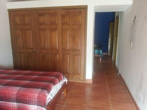 Casa, várias camas, junto ao jardim | 1 quarto, Wi-fi grátis 