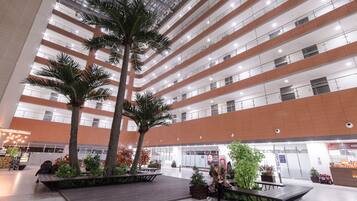 Área de estar no saguão