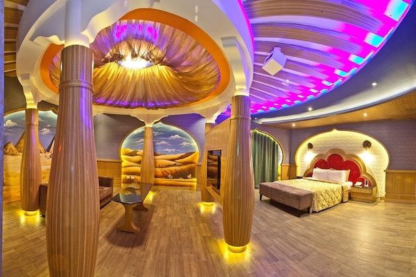 Quarto Duplo de Luxo (VIP) | Minibar, secretária, cortinas/cortinados opacos, Wi-fi grátis