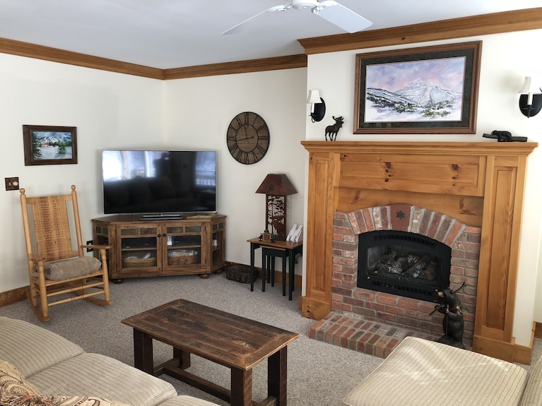 Great Family Getaway! Ski-in Ski-out Luxury Condo At Jay Peak Resort. - Vermont