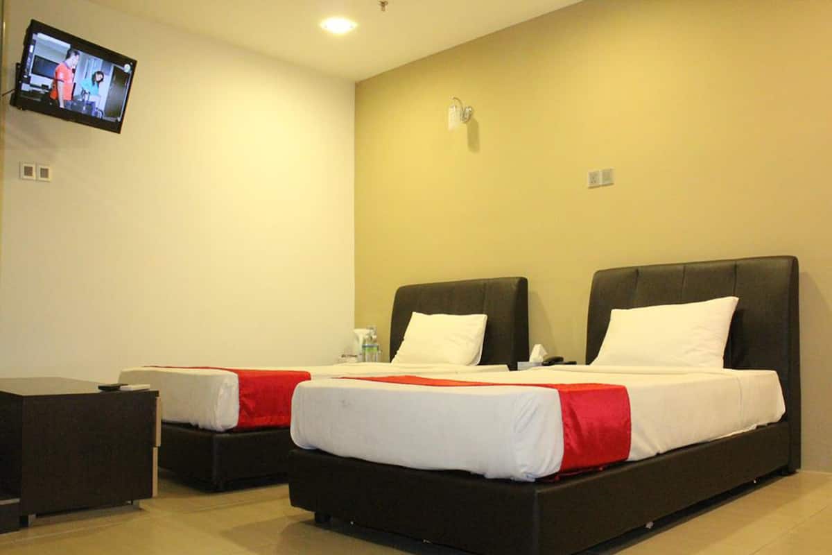 Quarto Twin Superior | 1 quarto, minibar, ferro/tábua de engomar, Wi-fi grátis