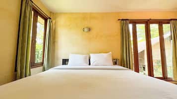 Quarto casal luxo | Escrivaninha, Wi-Fi de cortesia
