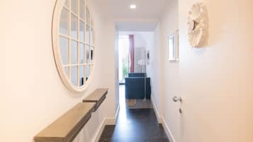 Suite Armatore ,Balcony, Sea View | Roupa de alta qualidade, camas de colchão pillowtop, minibar