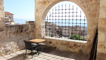 Exclusive Cave Suite | Varanda