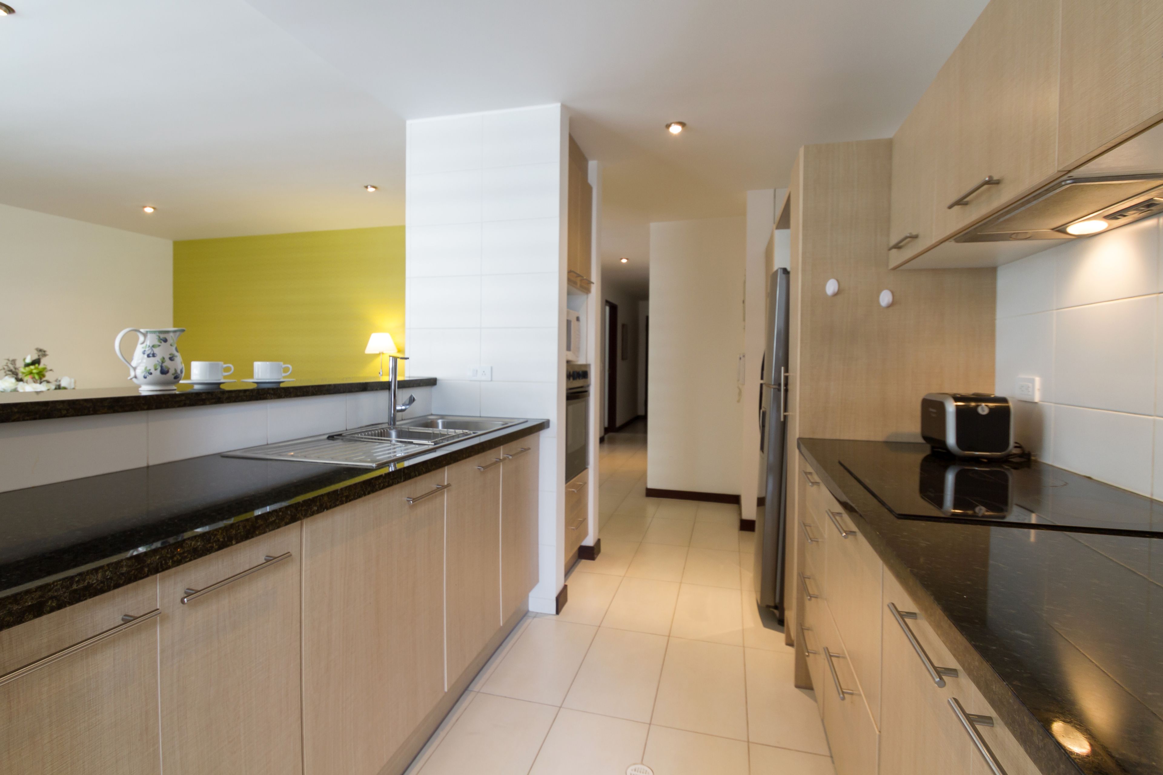 Apartamento Comfort, 2 quartos, 2 casas de banho | Cozinha privada | Um frigorífico/congelador grande, um micro-ondas, um forno 