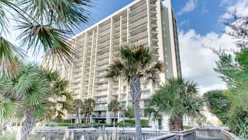 Apartamento em Condomínio Fechado, 2 quartos | Fachada do alojamento