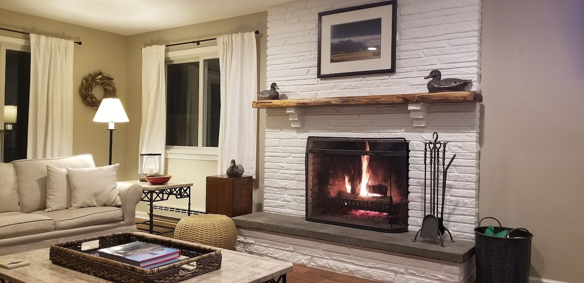 Lakeside Home, New Pool, Carriage House, Level & Private, 6 Br, 120' Frontage! - Canandaigua, NY