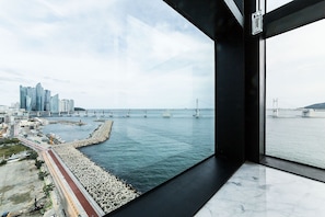 1st Avenue - Ocean Bridge | Vista para a praia ou o mar