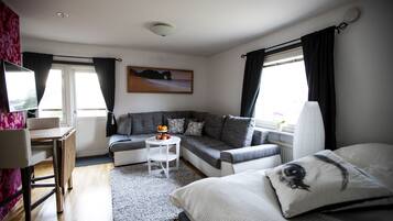 Comfort Studio, 1 Queen Bed, Garden View, Garden Area | 1 quarto, roupas de cama premium, edredons de pluma