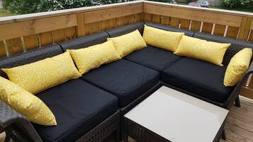 Comfort Studio, 1 Queen Bed, Garden View, Garden Area | Sacada