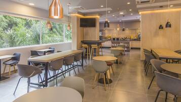 Pequeno-almoço continental diário incluído