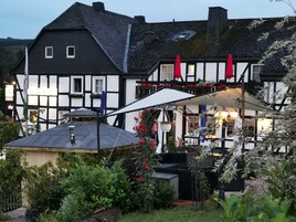 Fachada da propriedade