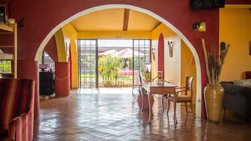 Entrada (vista interior)
