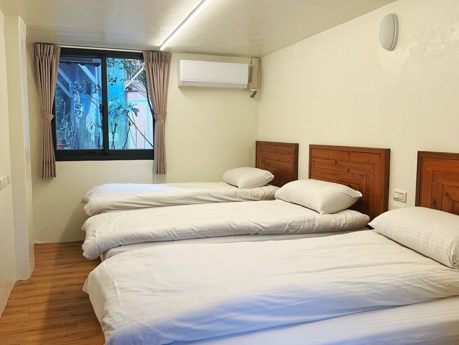 Suite Exclusiva | 1 quarto, secretária, Wi-fi grátis, roupa de cama fornecida 