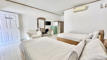 Quarto duplo superior | 1 quarto, escrivaninha, Wi-Fi de cortesia, roupa de cama