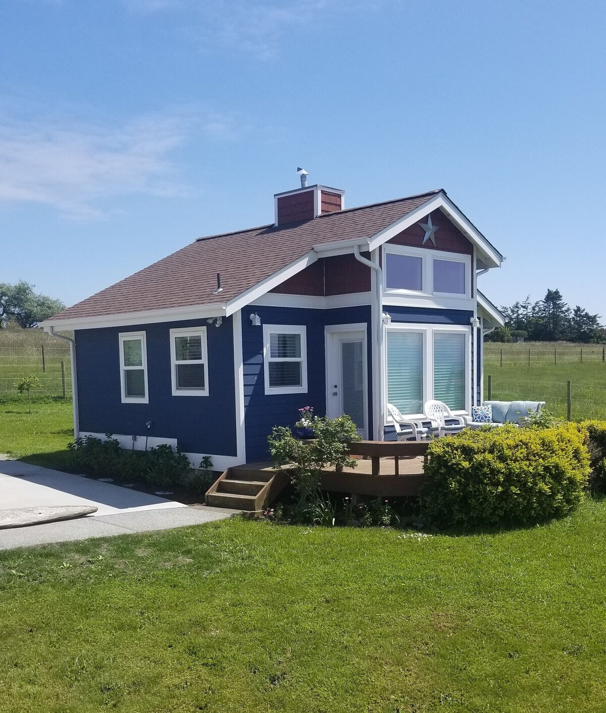 Ocean Bluff Farm Guest House West Side Views of the Ocean, Mountains ...