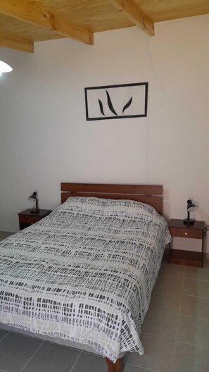 Quarto Individual Standard, casa de banho privativa | Wi-fi grátis, roupa de cama fornecida