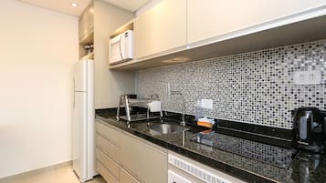 Studio Manhattan - Central - 7th005 | Cozinha privada | Micro-ondas