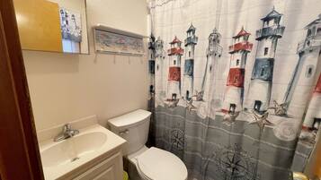 Estúdio | Casa de banho | Toalhas fornecidas