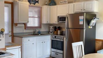 Estúdio | Cozinha privada | Um frigorífico/congelador grande, um micro-ondas, uma placa de cozinha