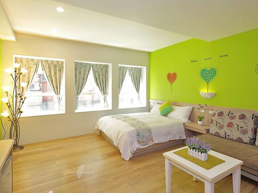 Quarto casal romântico, 1 cama de casal | 1 quarto, edredons de pluma, frigobar, individualmente decorados