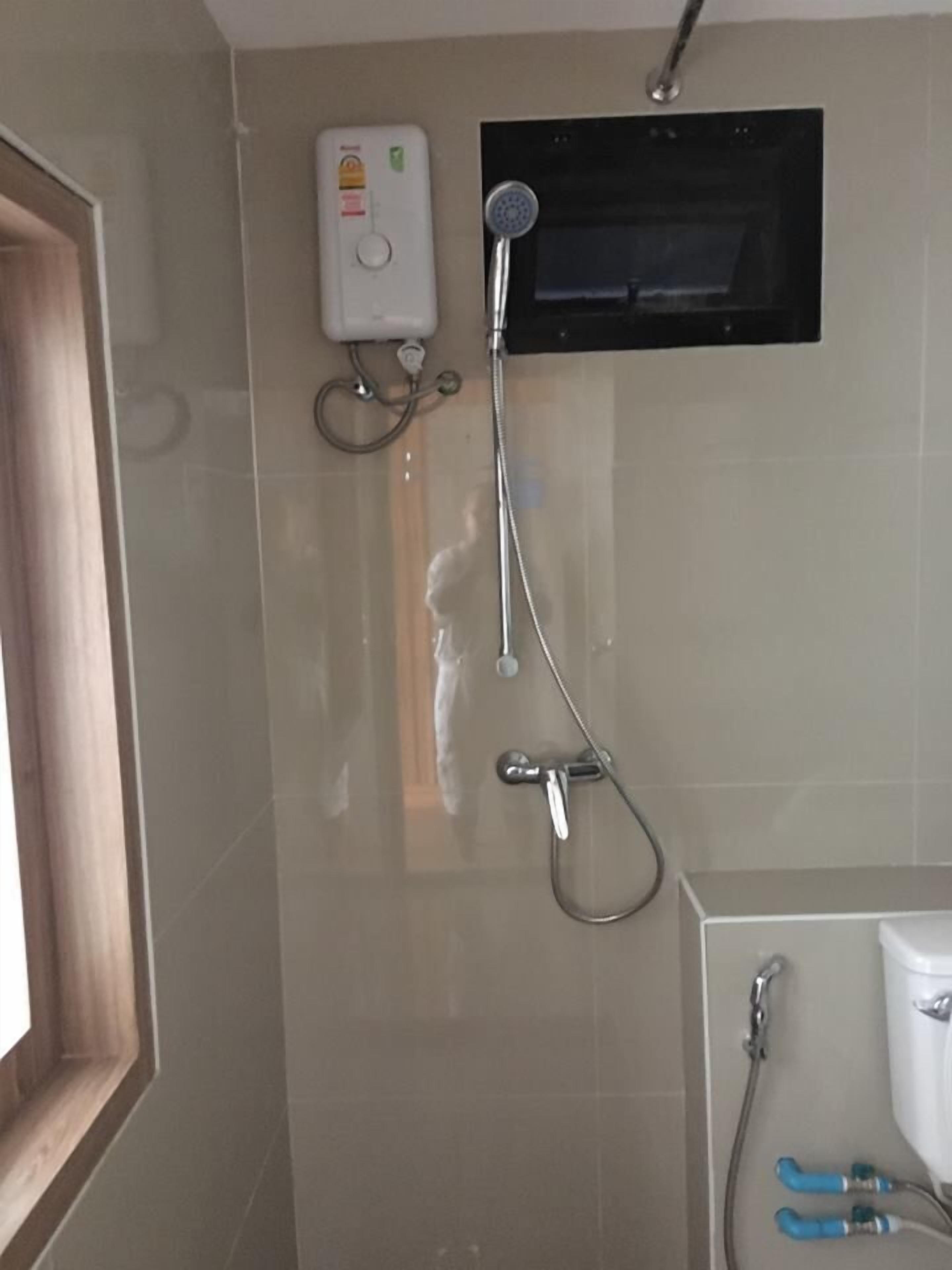 Standard Room Non-Smoking | Chuveiro