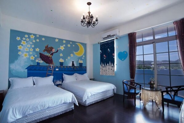 Secretária, cortinas/cortinados opacos, quartos insonorizados