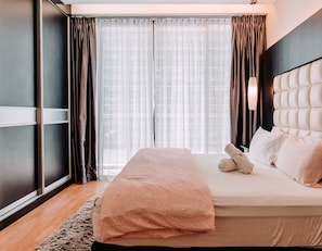 Apartamento, 3 quartos | 3 quartos, quartos à prova de som, ferros/tábuas de passar roupa