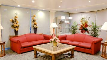 Área de estar no saguão