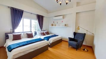 Two-Bedrooms House | 2 quartos, secretária, cortinas/cortinados opacos, Wi-fi grátis