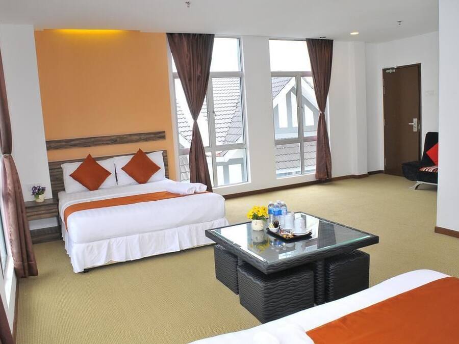 Family Five / Suite | Quartos à prova de som, ferros/tábuas de passar roupa, Wi-Fi de cortesia