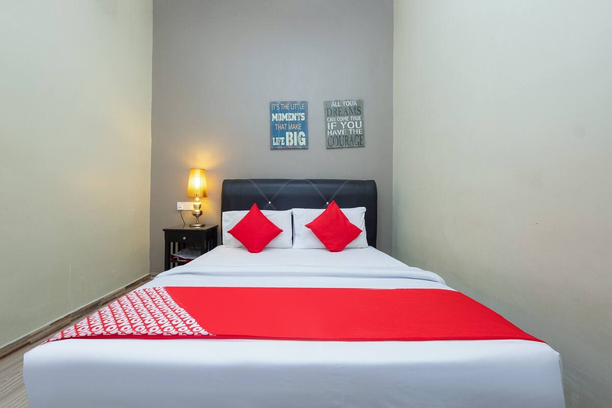 Quarto Duplo Deluxe | Ferro/tábua de engomar, Wi-fi grátis, roupa de cama fornecida 