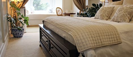 Suite Júnior, 1 cama king-size | Com decoração personalizada, Wi-fi grátis, roupa de cama fornecida