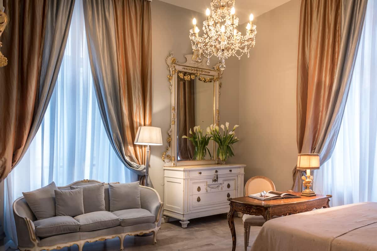 Quarto Duplo Deluxe, Vista para a cidade | 1 quarto, roupa de alta qualidade, edredões de penas, minibar