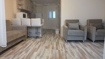 303 Superior Apart Daire | Roupas de cama premium, frigobar (abastecido com alguns itens grátis)