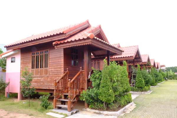 Banmai Hom Resort - Pluak Daeng