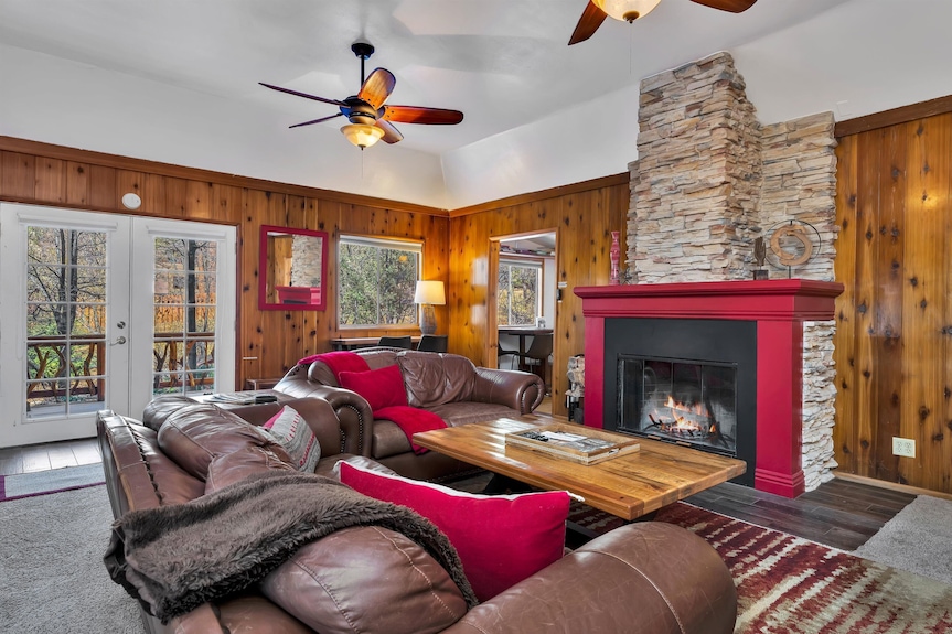 Meilleur Emplacement En Ville Chiens Oui! Pick Pommes & Pears! Haut De Gamme Pro Clean - Californie