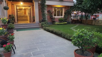 Fachada da propriedade