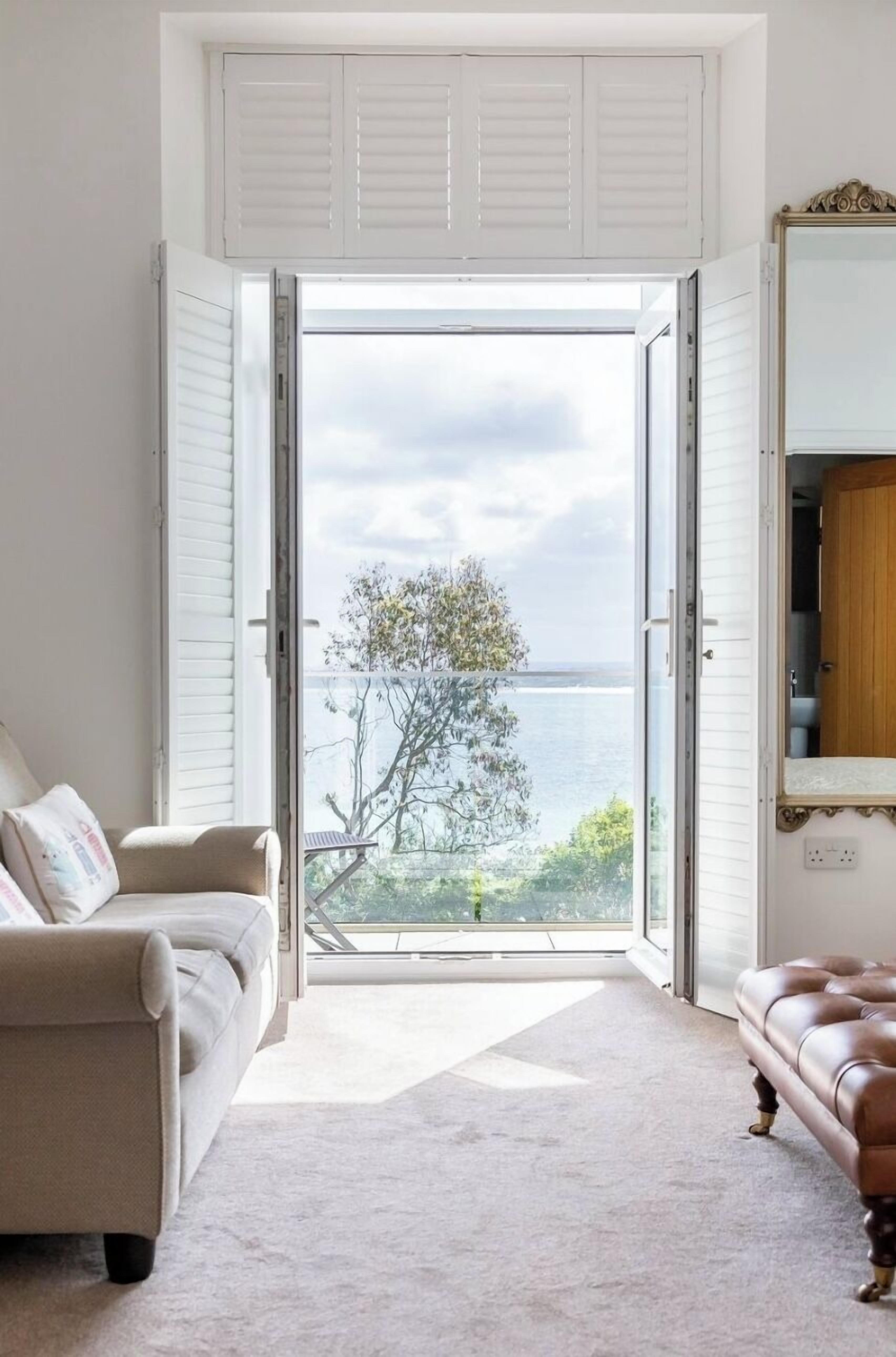 Luxury Apartment, Sea Views, Balcony, Swimming Pool, Spa, Gym, Parking & Wifi - St Ives