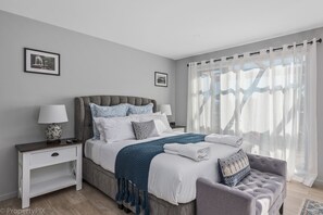 Cabana, 1 cama Queen, vista para o jardim (Raphaela ) | Roupas de cama premium, edredons de pluma, camas Tempur-Pedic