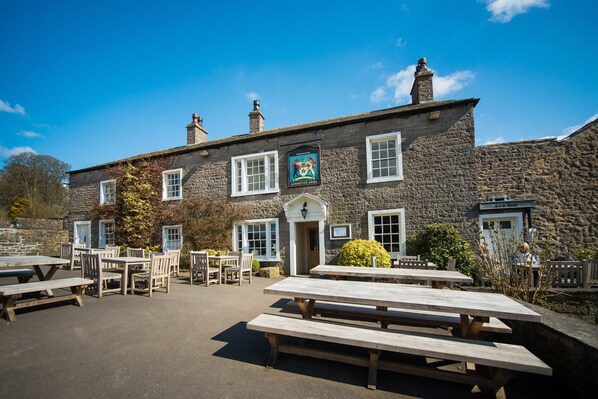 Assheton Arms, Clitheroe: Info, Photos, Reviews | Book at Hotels.com