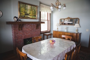 Casa, 3 quartos (House 2) | Refeições no quarto