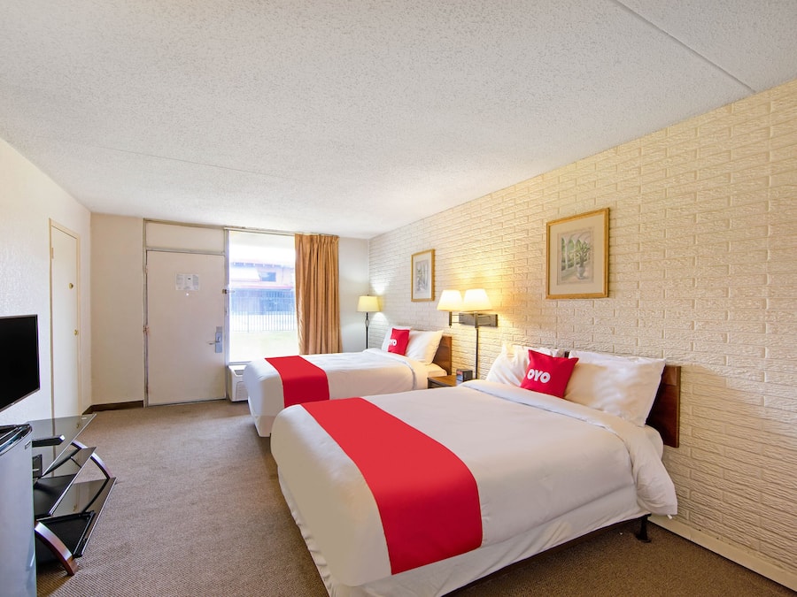 Escrivaninha, ferros/tábuas de passar roupa, Wi-Fi de cortesia