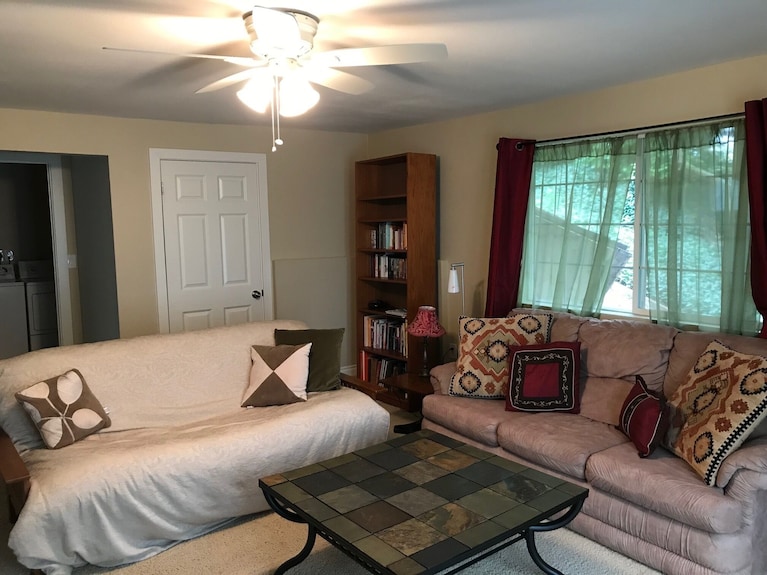 Private Mil Apartment In Serene Pacific Northwest Setting - Redmond, WA