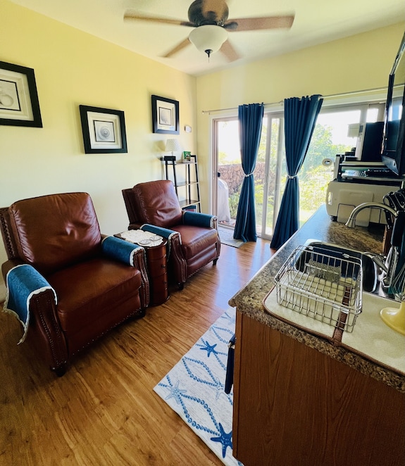 あなたのヘイル(自宅)の写真を自宅から見て楽しんでください - ハプナ・ビーチ, HI