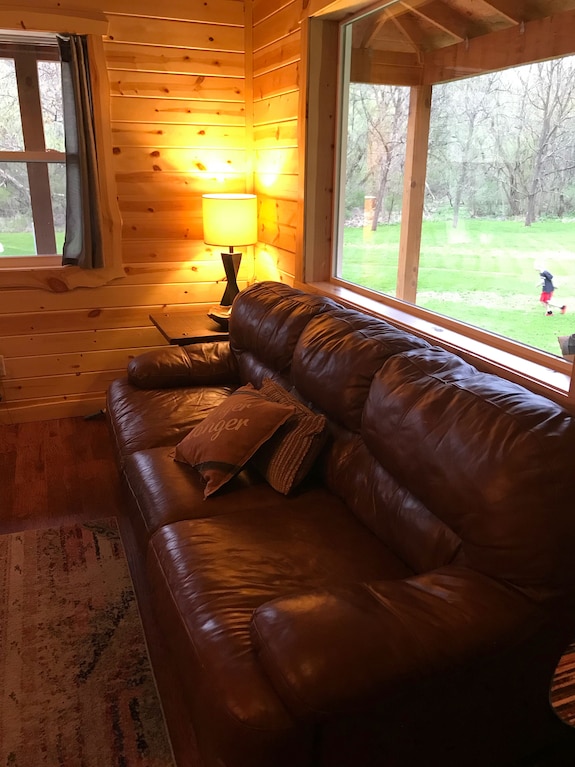 Arcadian Cabin At Bishop Branch, Creek-front, Public Land Access, Great Location - Viroqua, WI