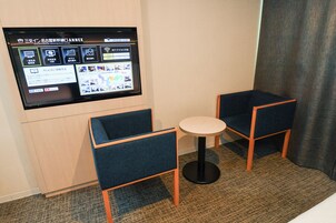 Quarto duplo standard | Escrivaninha, cortinas blackout, ferros/tábuas de passar roupa