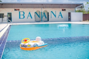 Piscina externa