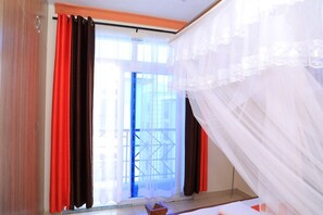 Apartamento Empresarial | 3 quartos, com decoração personalizada, com mobília individualizada 