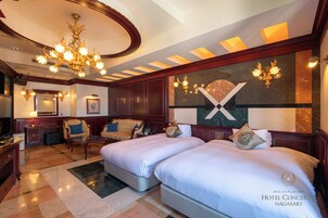 Suite Executiva, não fumadores (Corner) | Roupa de alta qualidade, cofre no quarto, cortinas/cortinados opacos 